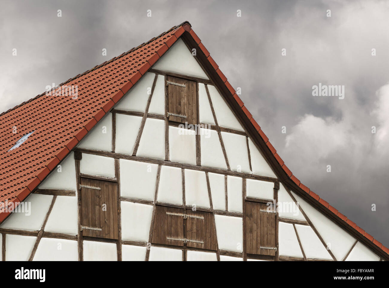 Half timbering front hi-res stock photography and images - Alamy