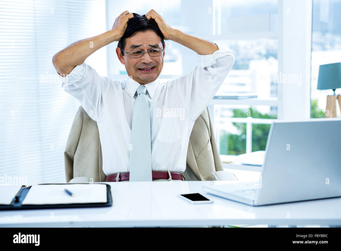 Stress, anxiety, overwhelmed hi-res stock photography and images - Alamy