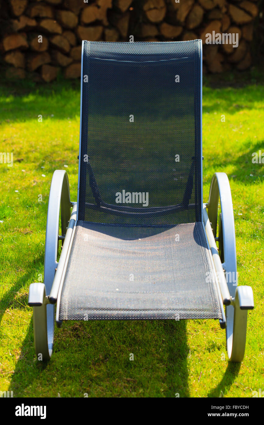 Relax, deck chair, garden hi-res stock photography and images - Alamy