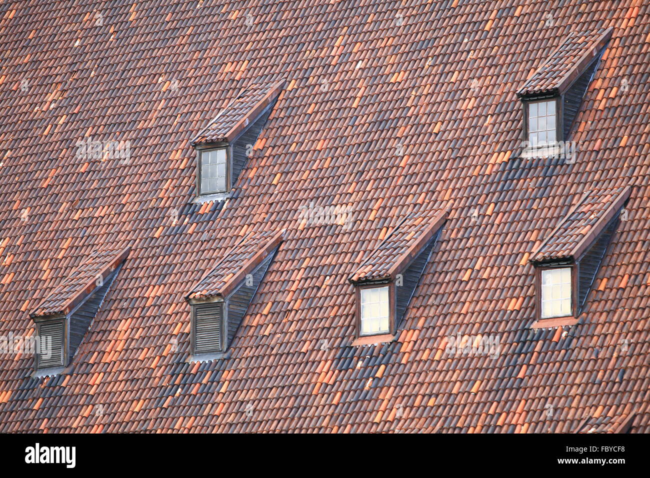 Traditional rooftop design hi-res stock photography and images - Alamy