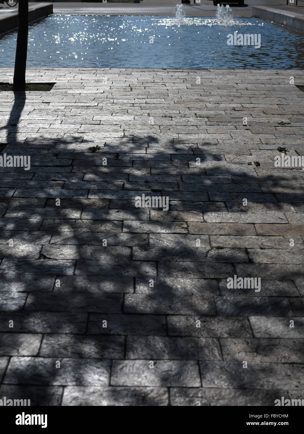 Stone pavement garden hi-res stock photography and images - Alamy