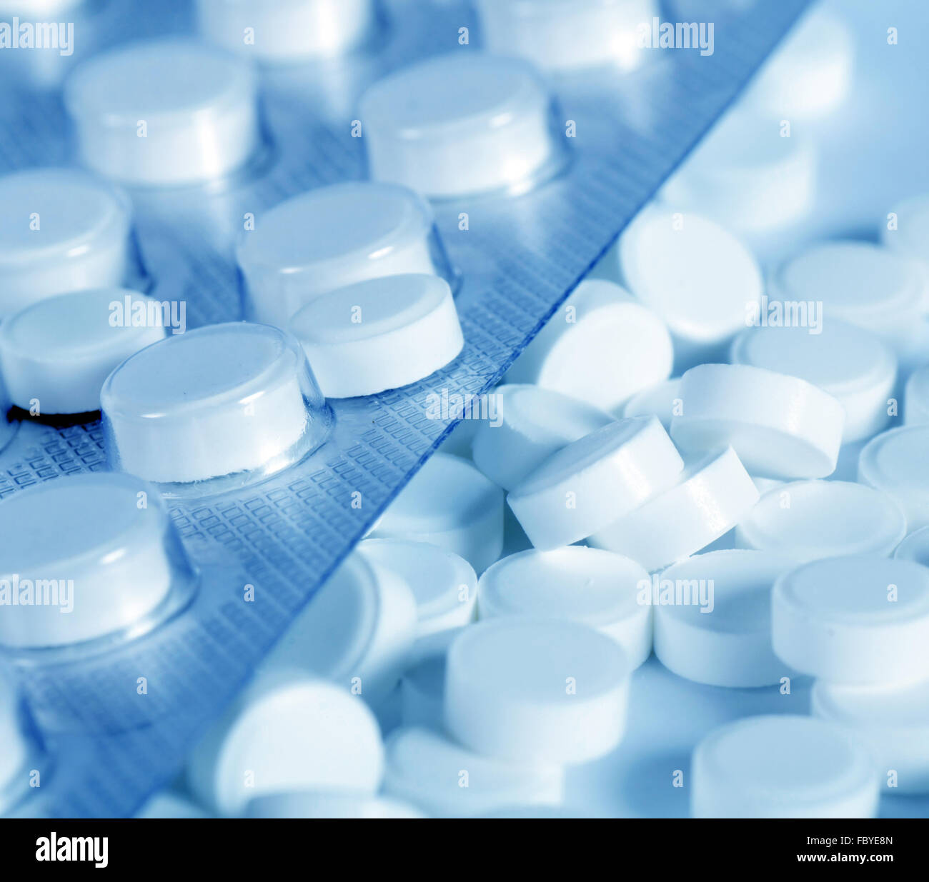 Medical packs hi-res stock photography and images - Alamy