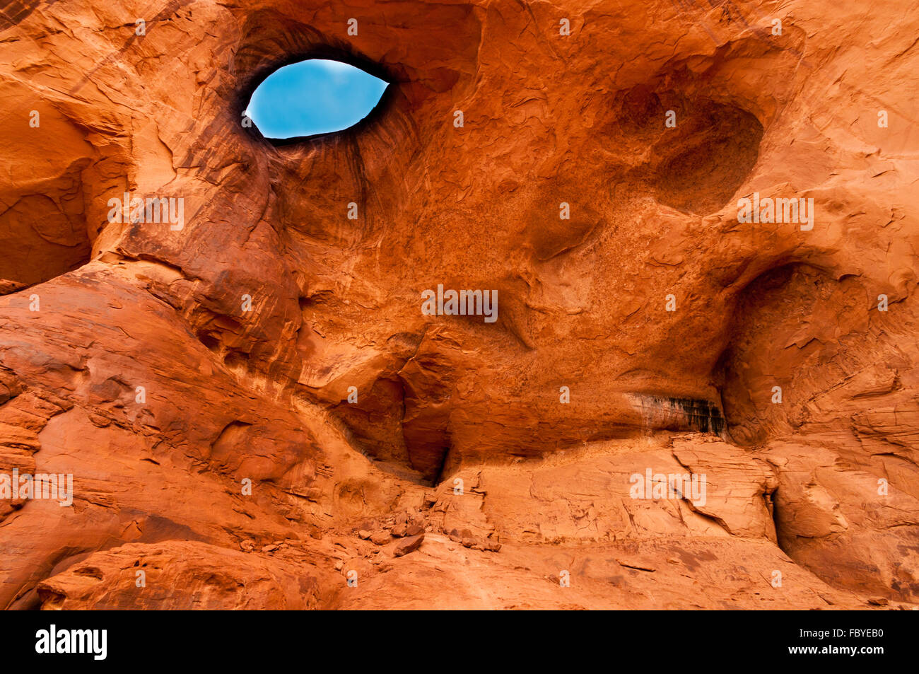 The eye rock of Monument Valley Stock Photo - Alamy
