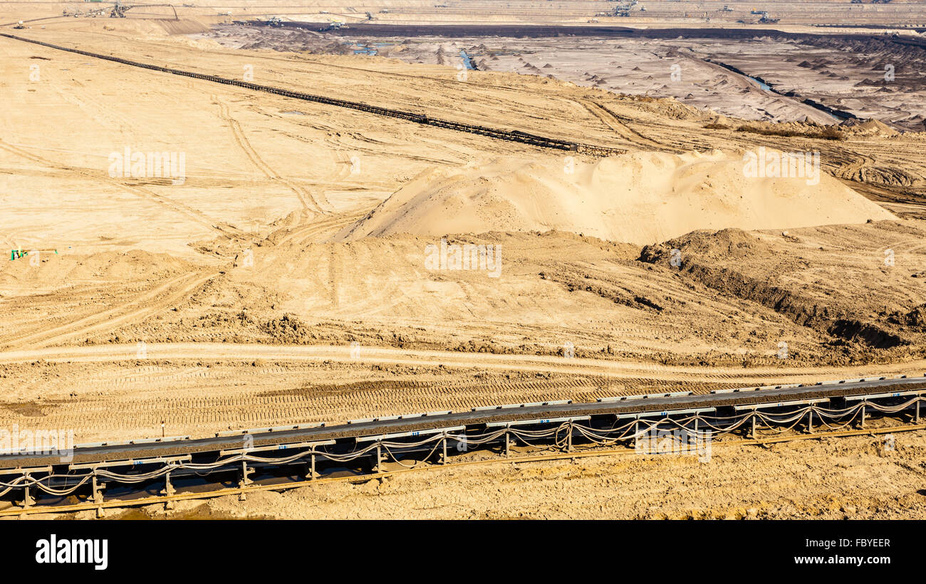 Belt machine hi-res stock photography and images - Alamy