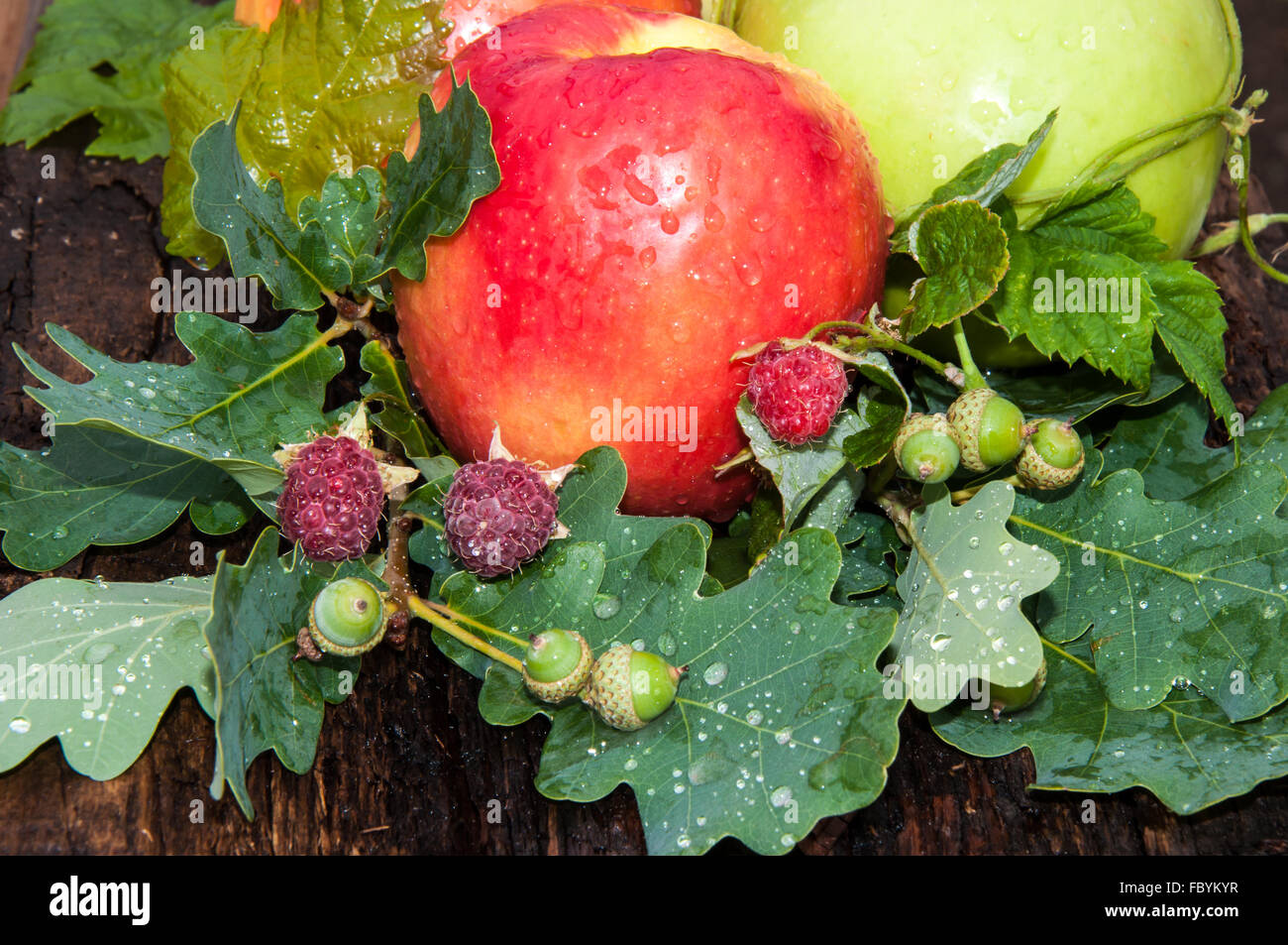 Apple Red color Stock Photo - Alamy
