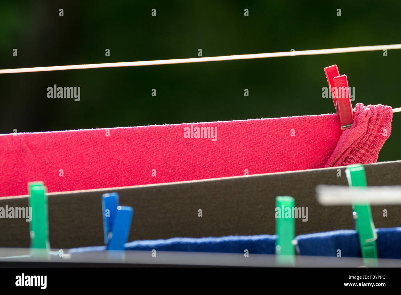 Washing line laundry dry wind breeze hi-res stock photography and ...