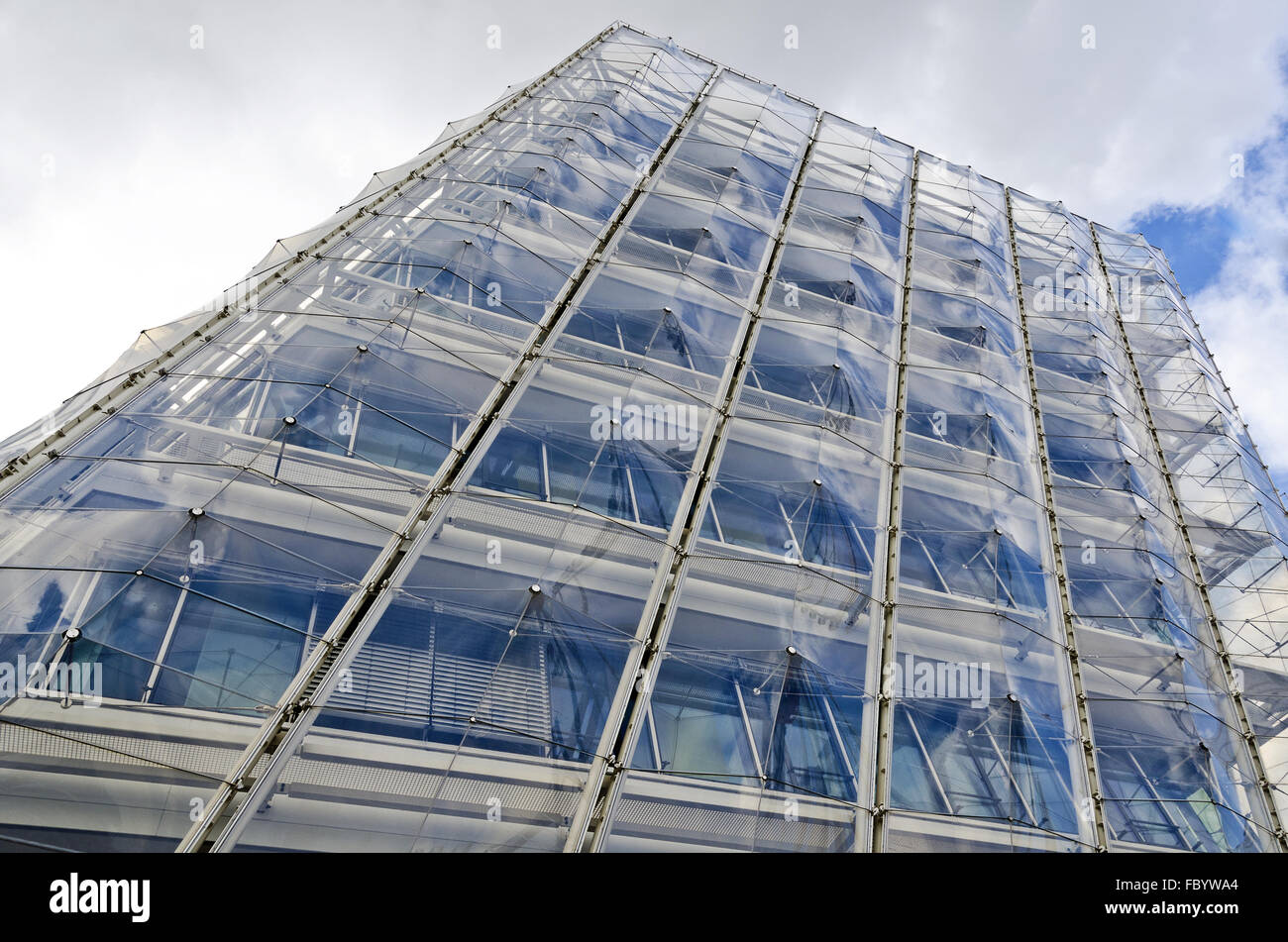 Glass front facade hi-res stock photography and images - Alamy