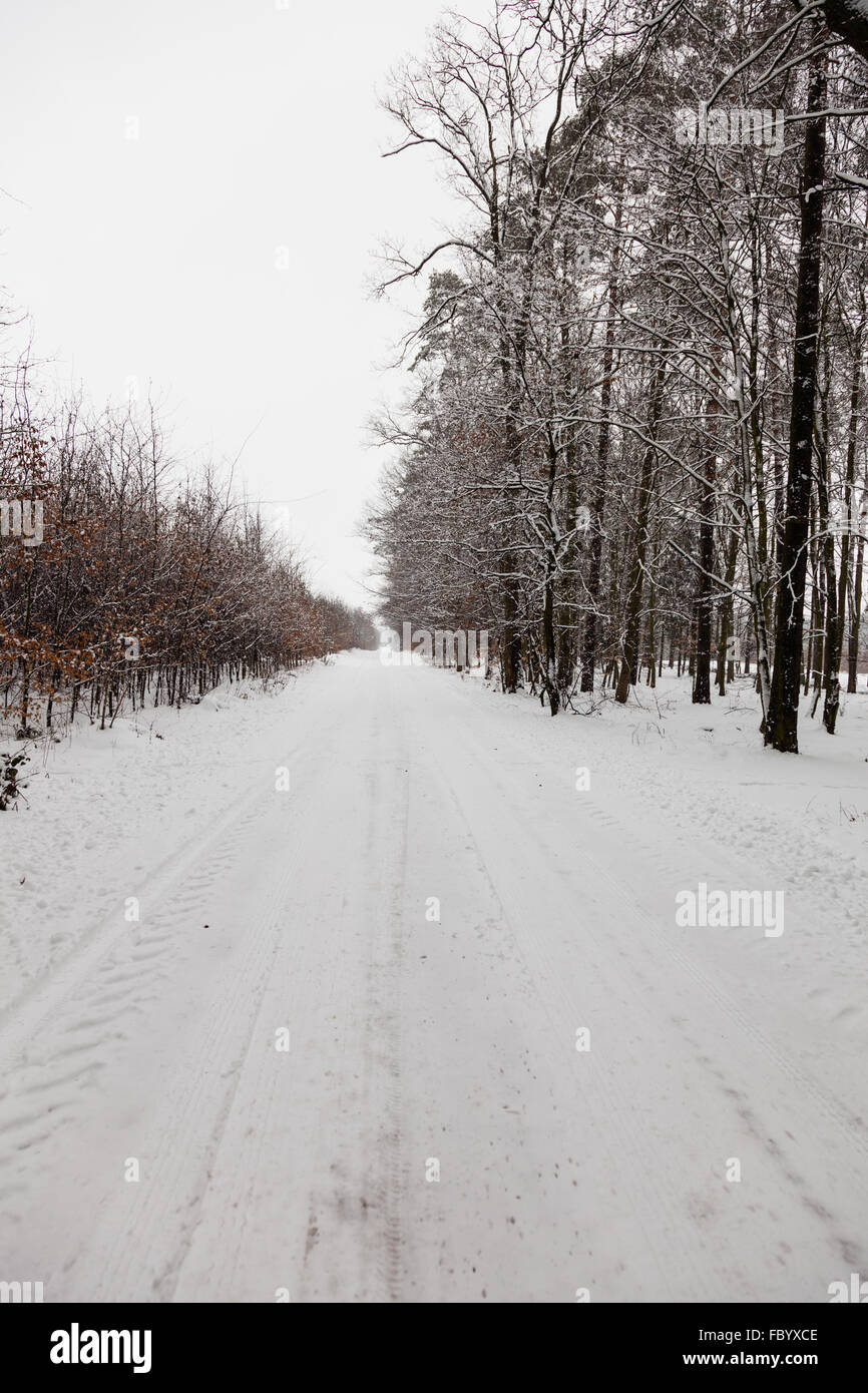 Alley road hi-res stock photography and images - Alamy