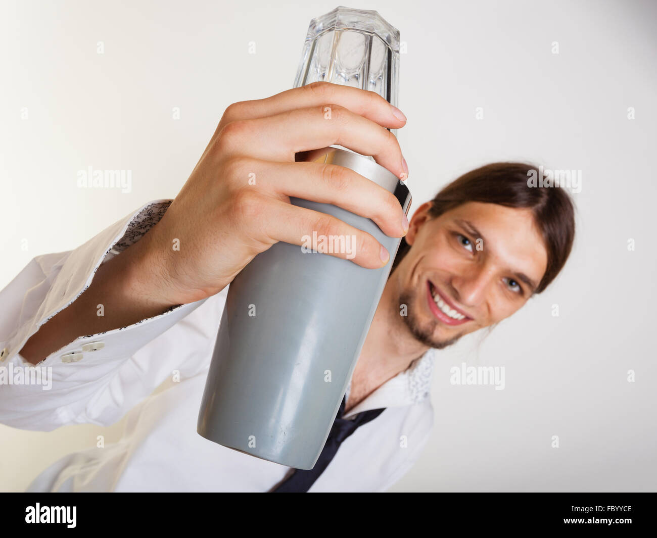 Man cocktail shaking hi-res stock photography and images - Alamy