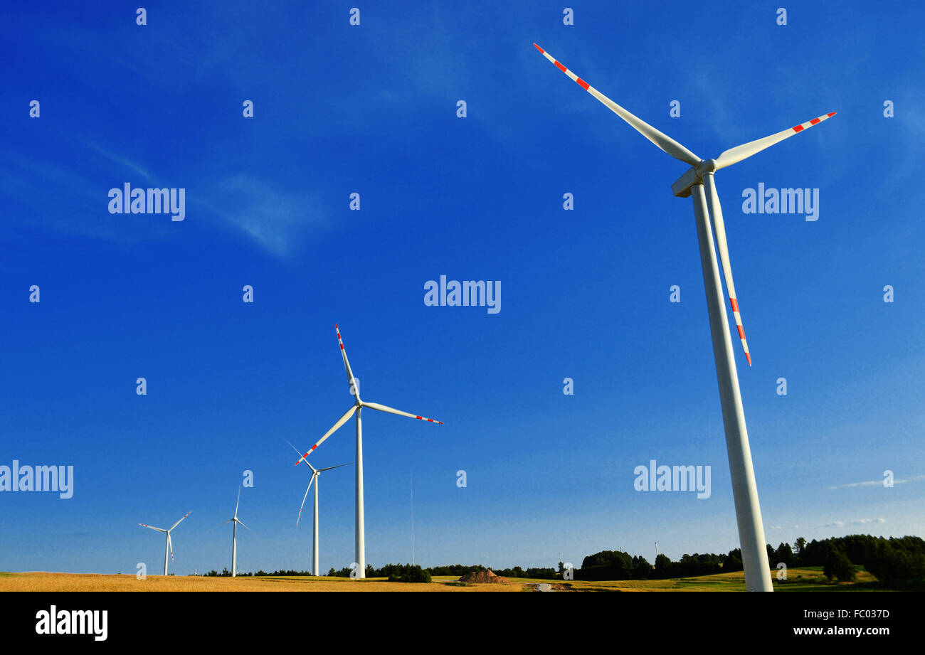 Wind turbines farm. Windmill Stock Photo - Alamy