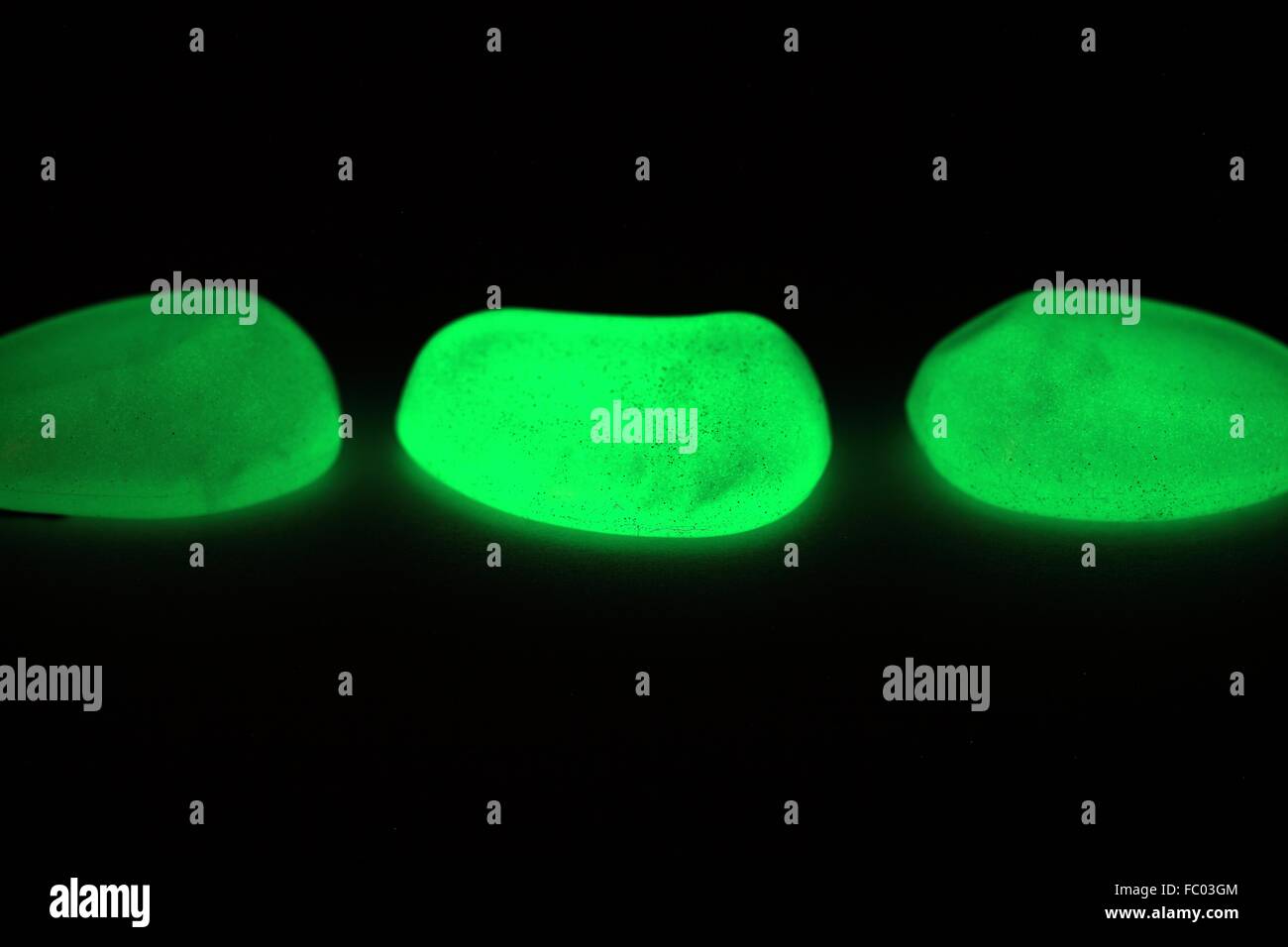 Fluorescence hi-res stock photography and images - Alamy