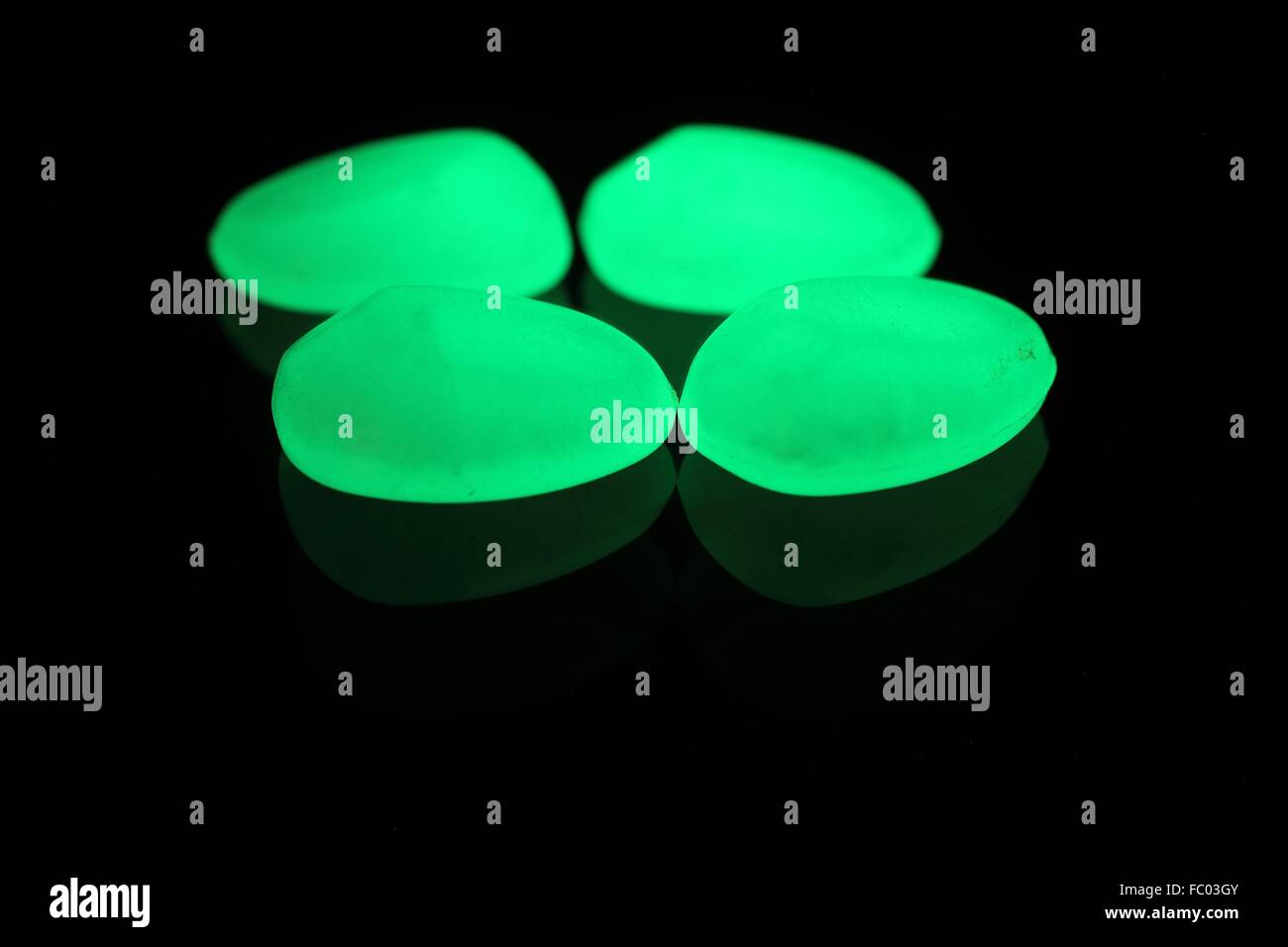 Green fluorescence hi-res stock photography and images - Alamy