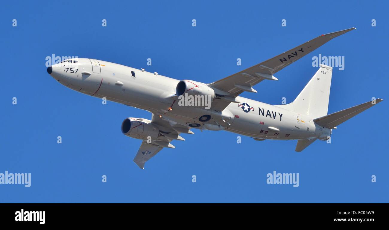 A Navy P-8 Poseidon anti-submarine aircraft, based on the Boeing 737 ...