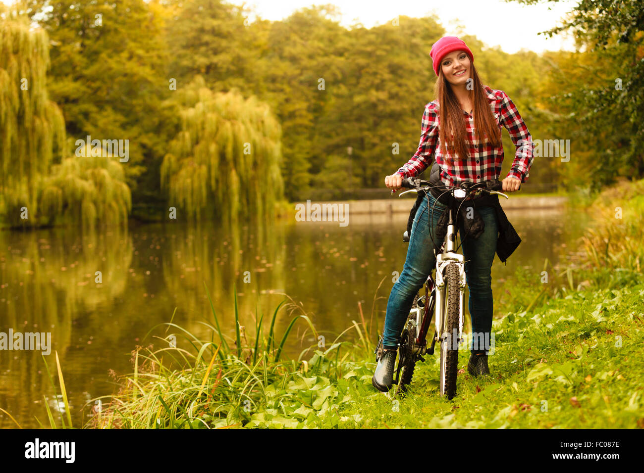 Girl relaxing in water hi-res stock photography and images - Alamy