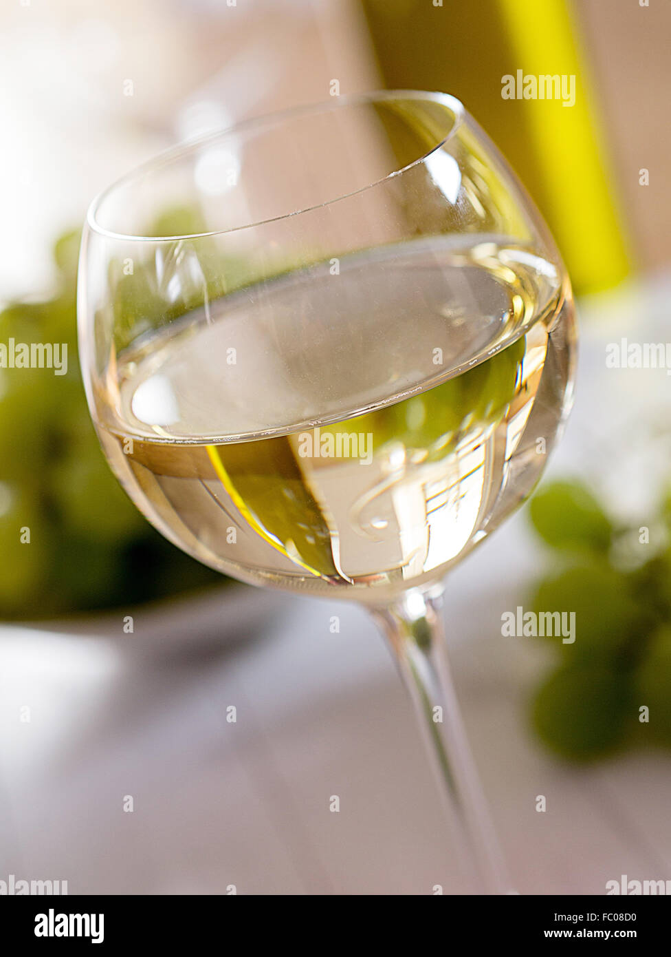 A glass of white wine Stock Photo - Alamy