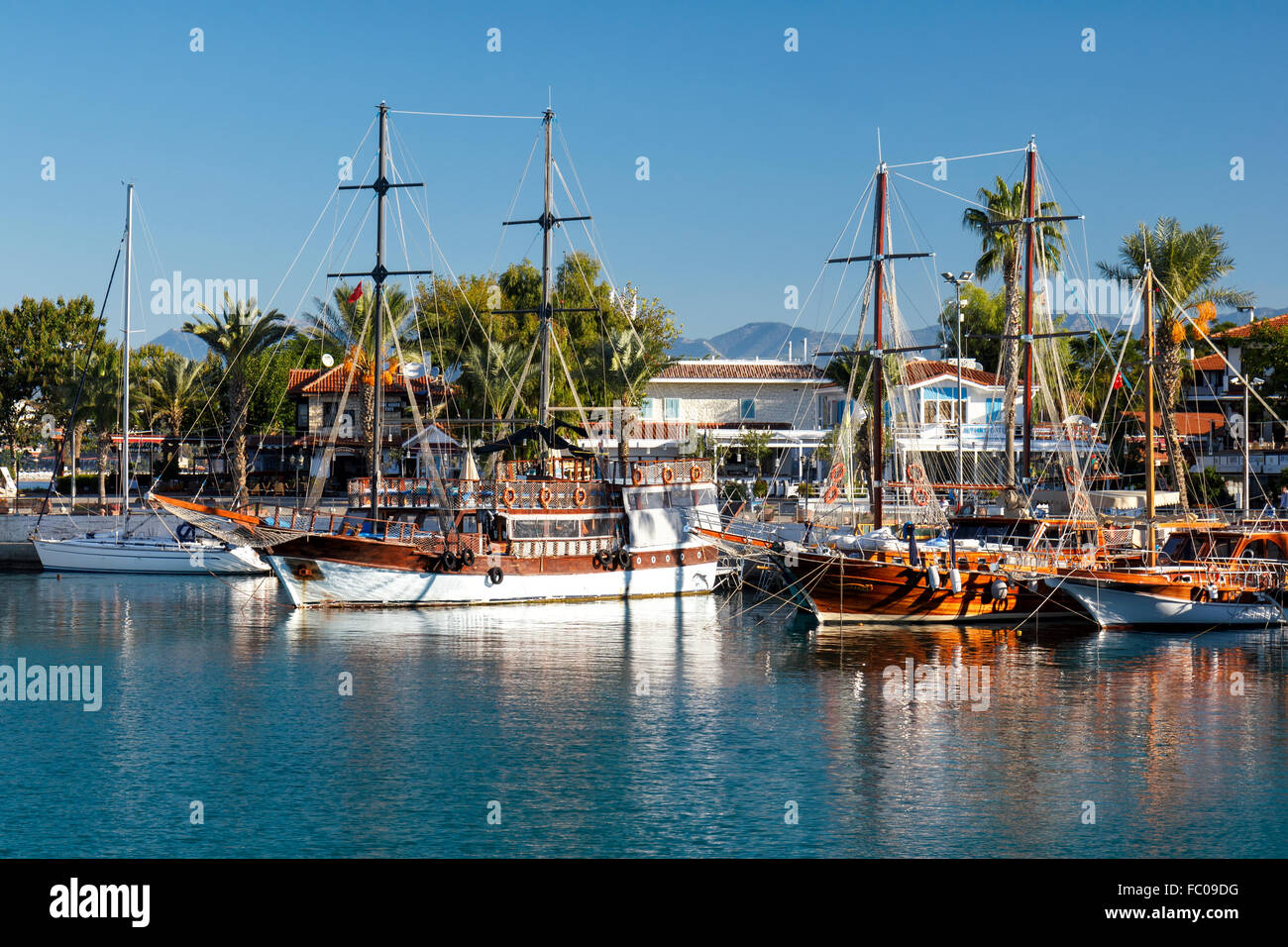 Side turkey harbor hi-res stock photography and images - Alamy
