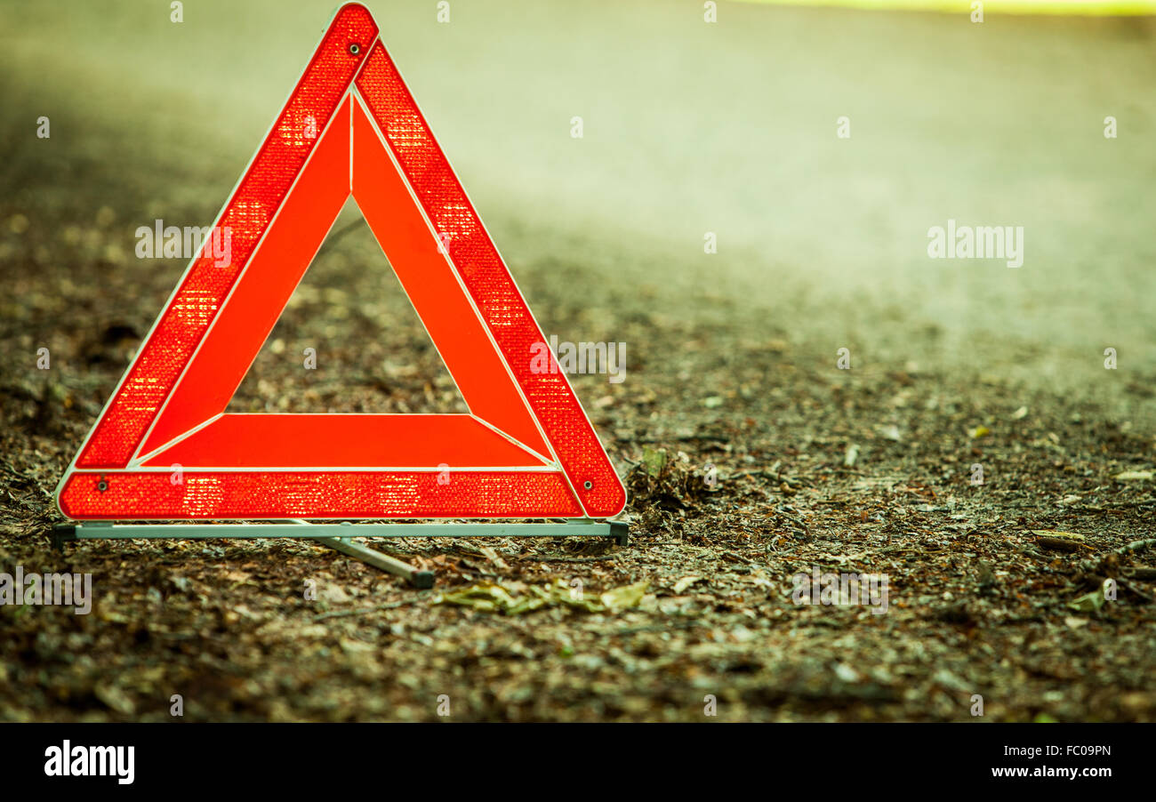 Breakdown car red warning triangle hi-res stock photography and images ...