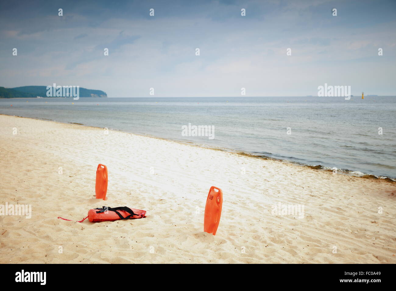 Lifeguard rescue tube hi-res stock photography and images - Alamy