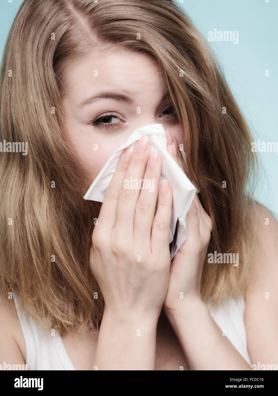Sneeze tissue hi-res stock photography and images - Alamy