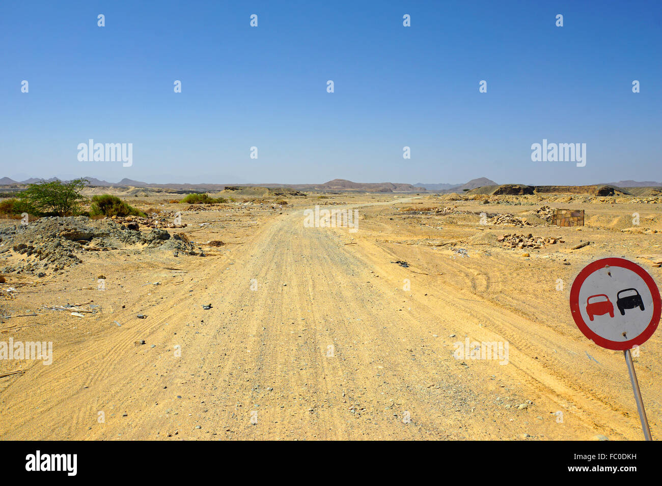 traffic sign in desert Stock Photo - Alamy
