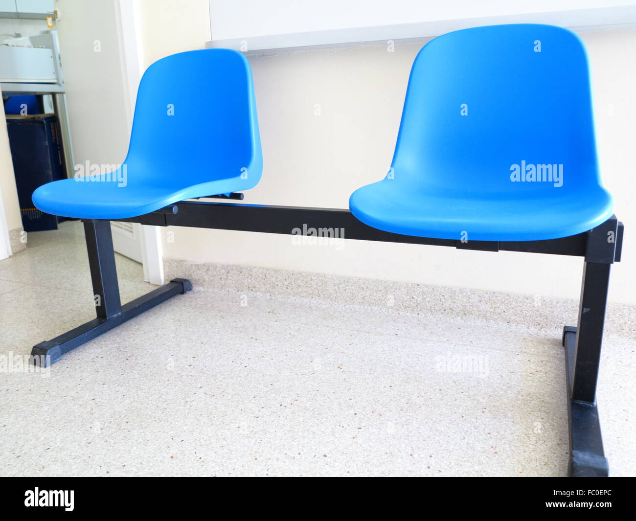 Waiting room seating hi-res stock photography and images - Alamy