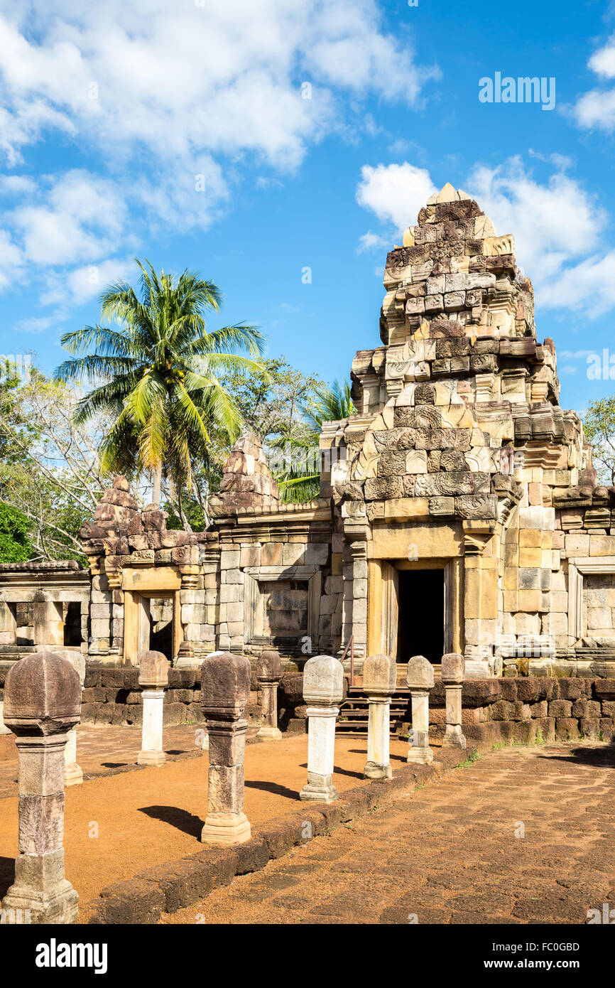 Sdok Kok Thom Castle Stock Photo - Alamy