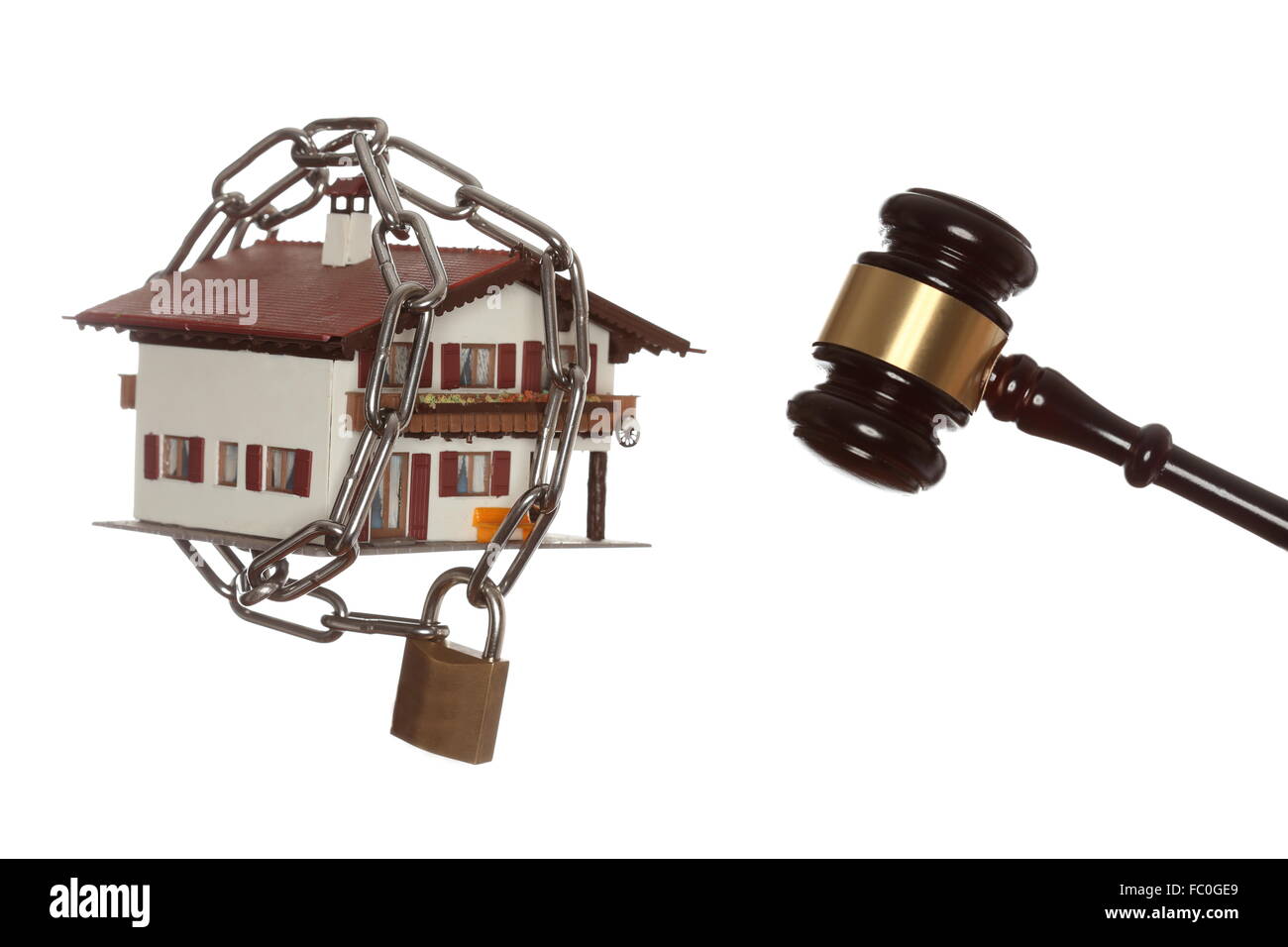 Chain home hi-res stock photography and images - Alamy