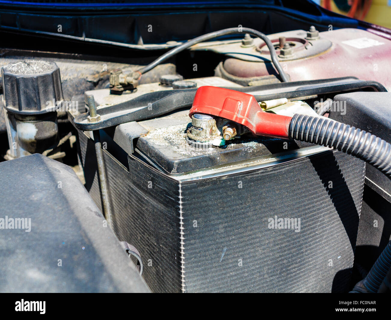 Electric vehicle battery in engine hi-res stock photography and images ...