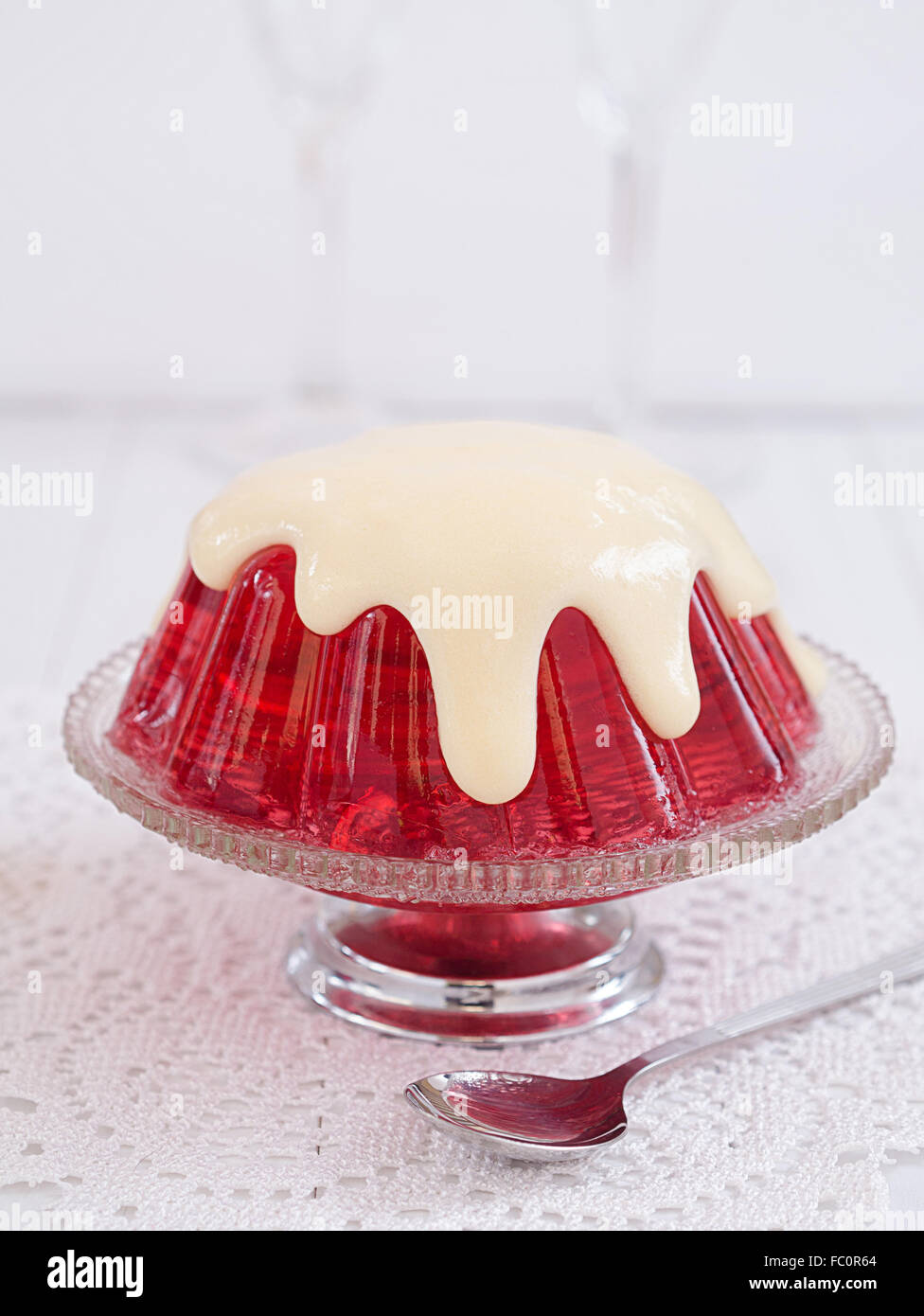 Red jello hi-res stock photography and images - Alamy