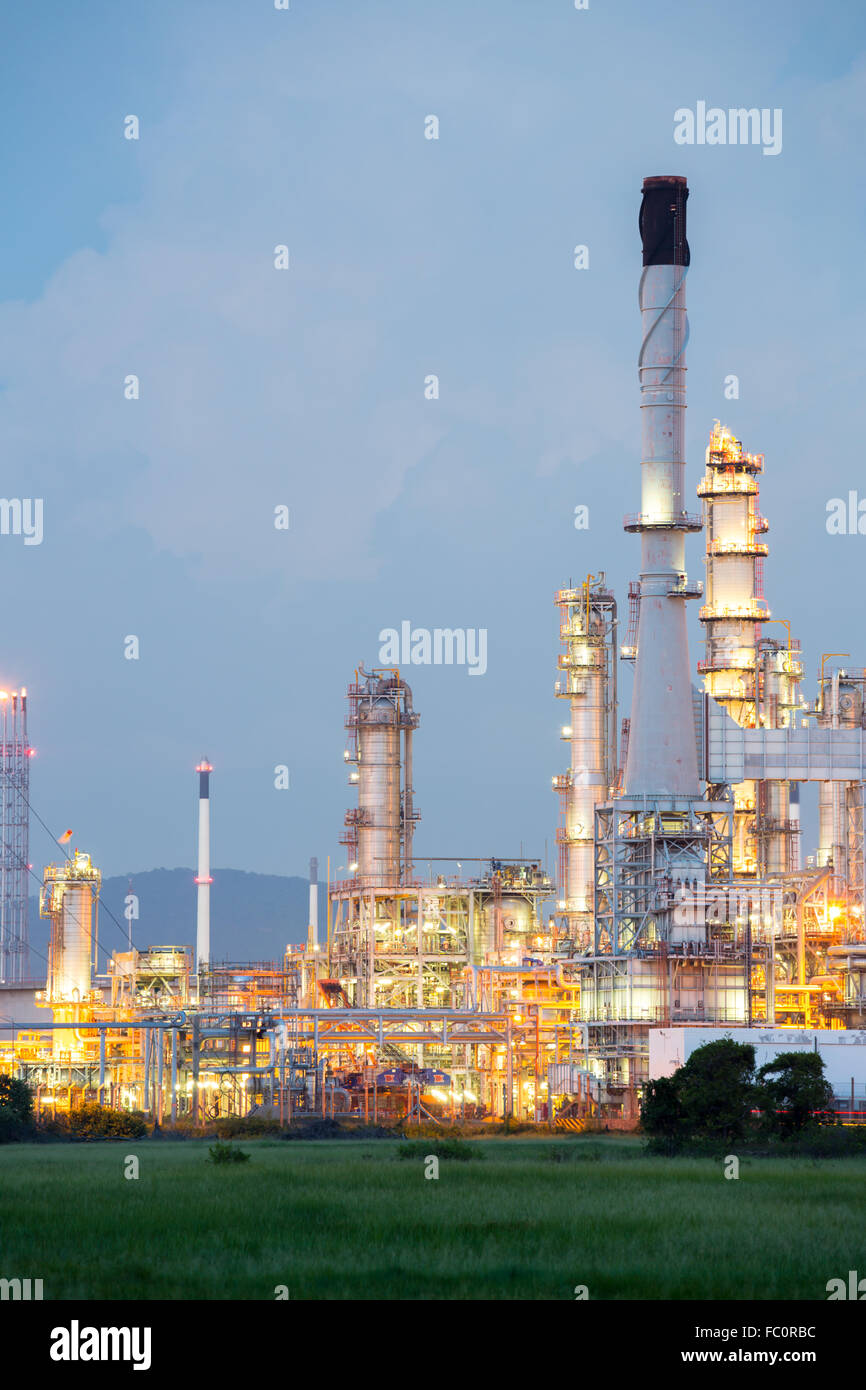 Oil Refinery Factory Stock Photo - Alamy