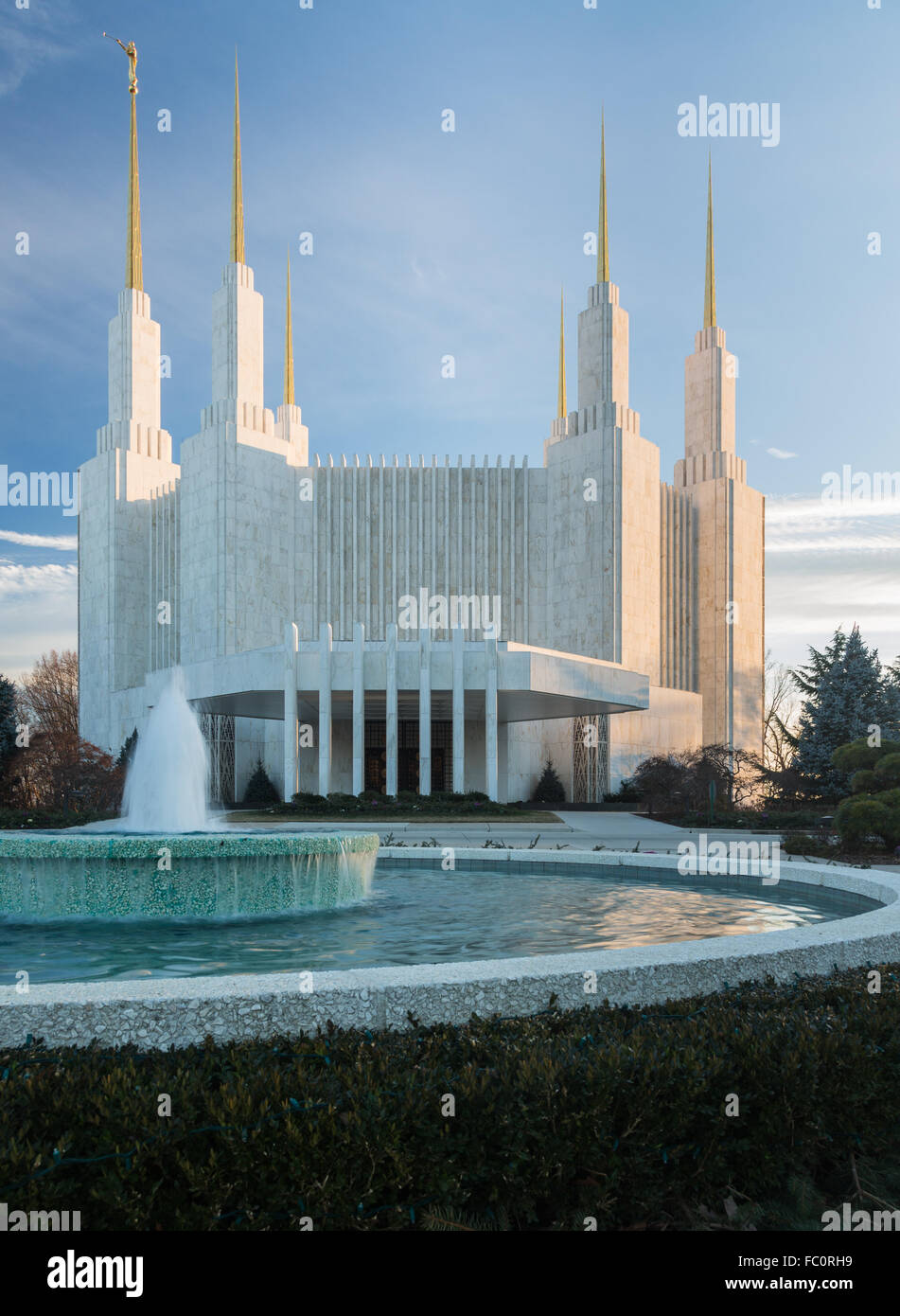 Mormon temple in Washington DC in late winter afternoon Stock Photo - Alamy
