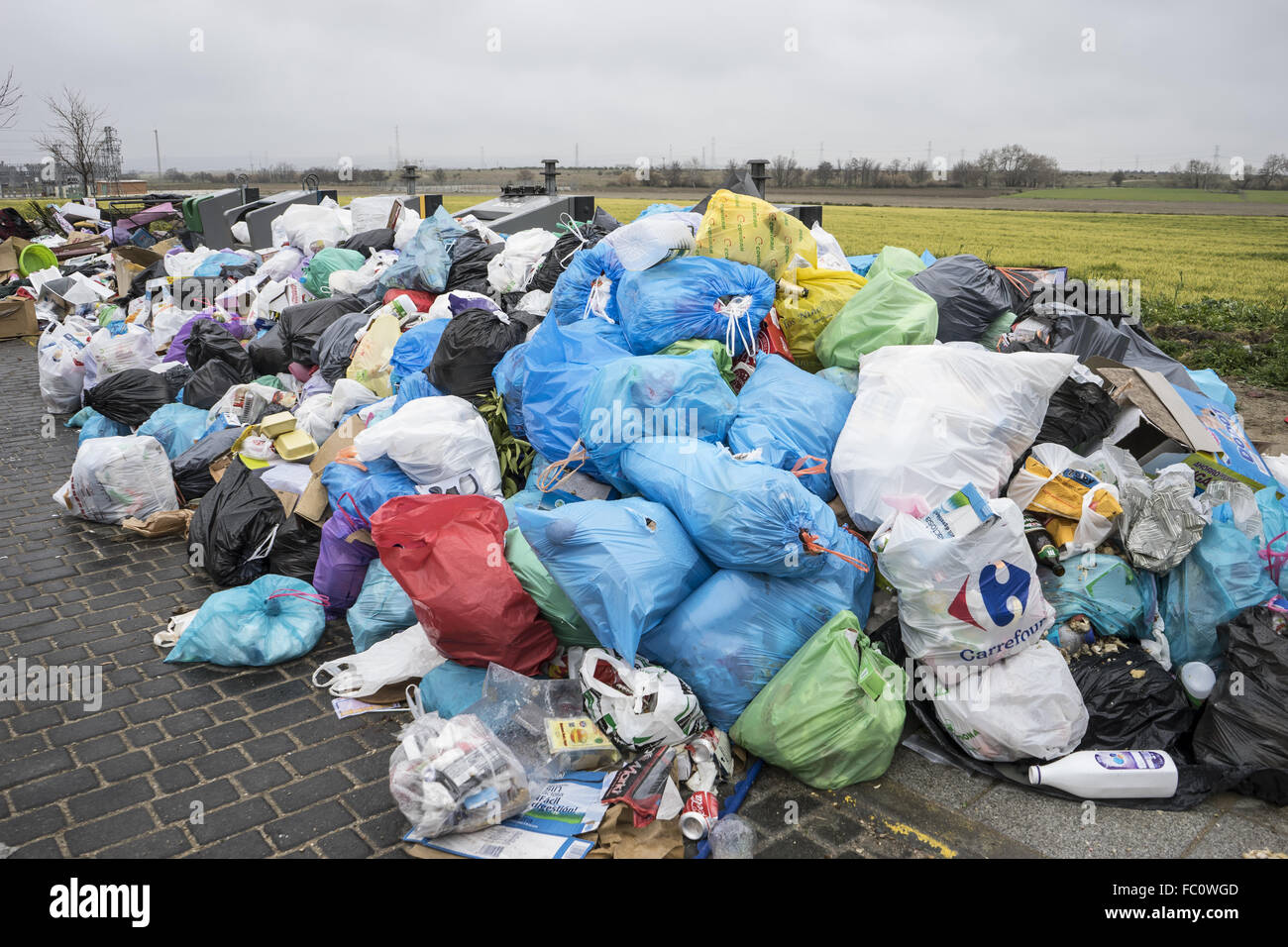 strike by municipal waste collection Stock Photo - Alamy