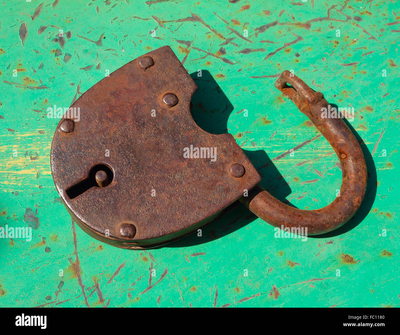 Old door and lock hi-res stock photography and images - Alamy