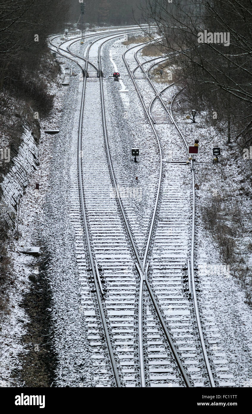 Eisenbahn winter hi-res stock photography and images - Alamy