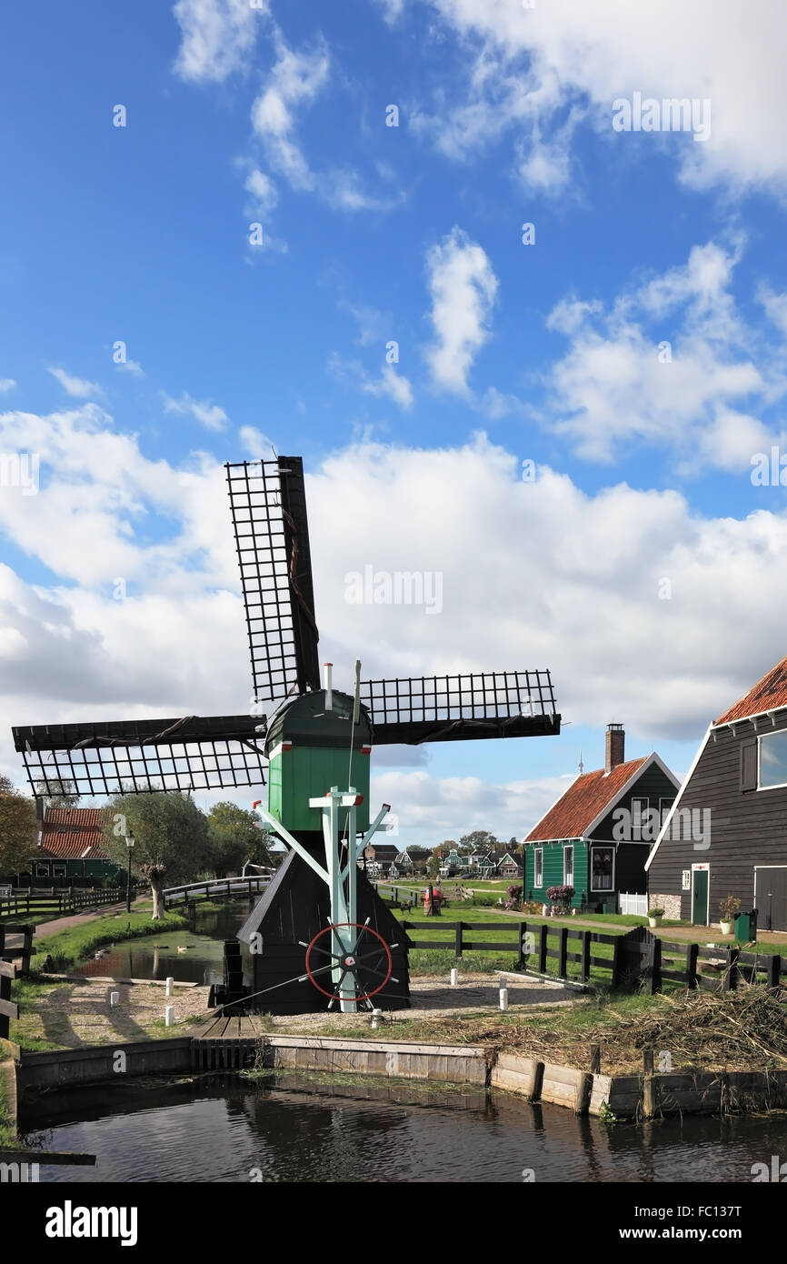 Wind mill street hi-res stock photography and images - Alamy