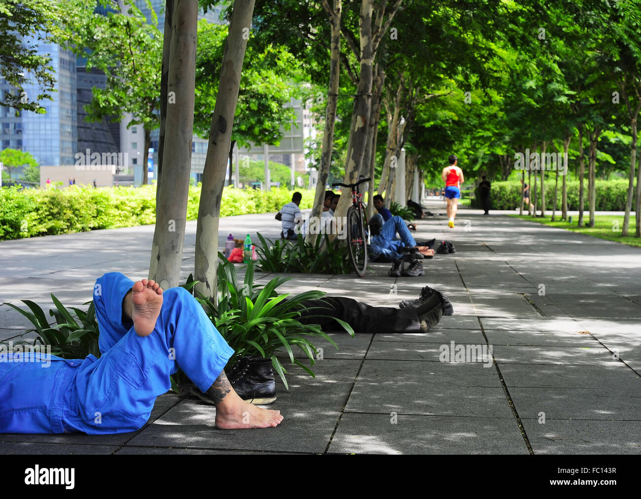 Refreshment in Singapore park Stock Photo - Alamy