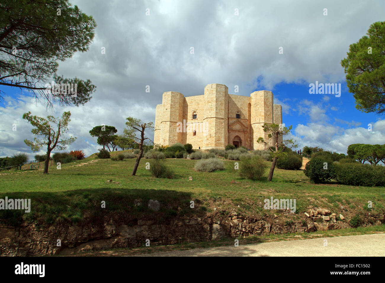 Castel del Monte Stock Photo - Alamy