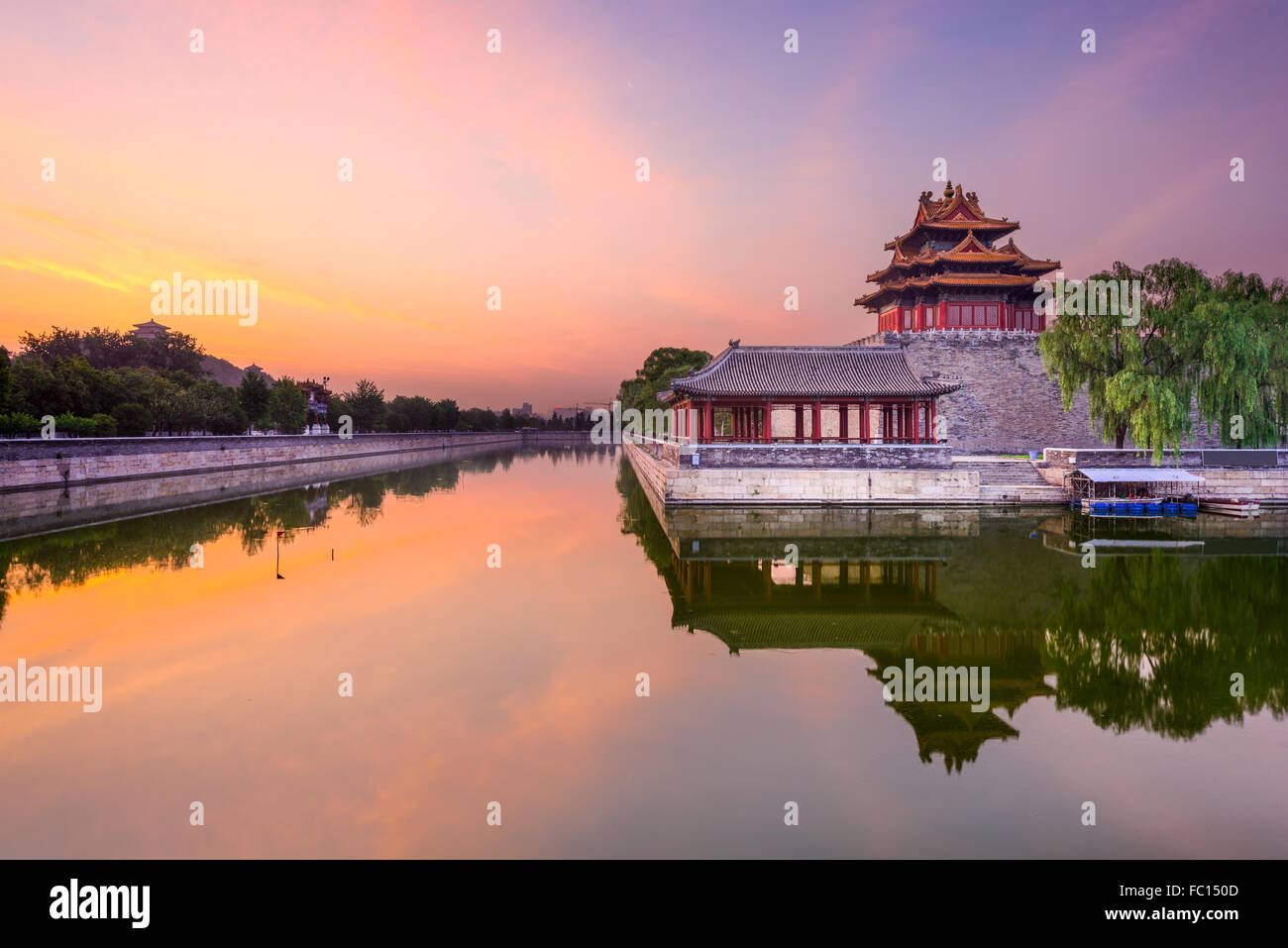 Beijing, China forbidden city outer moat at dawn Stock Photo - Alamy