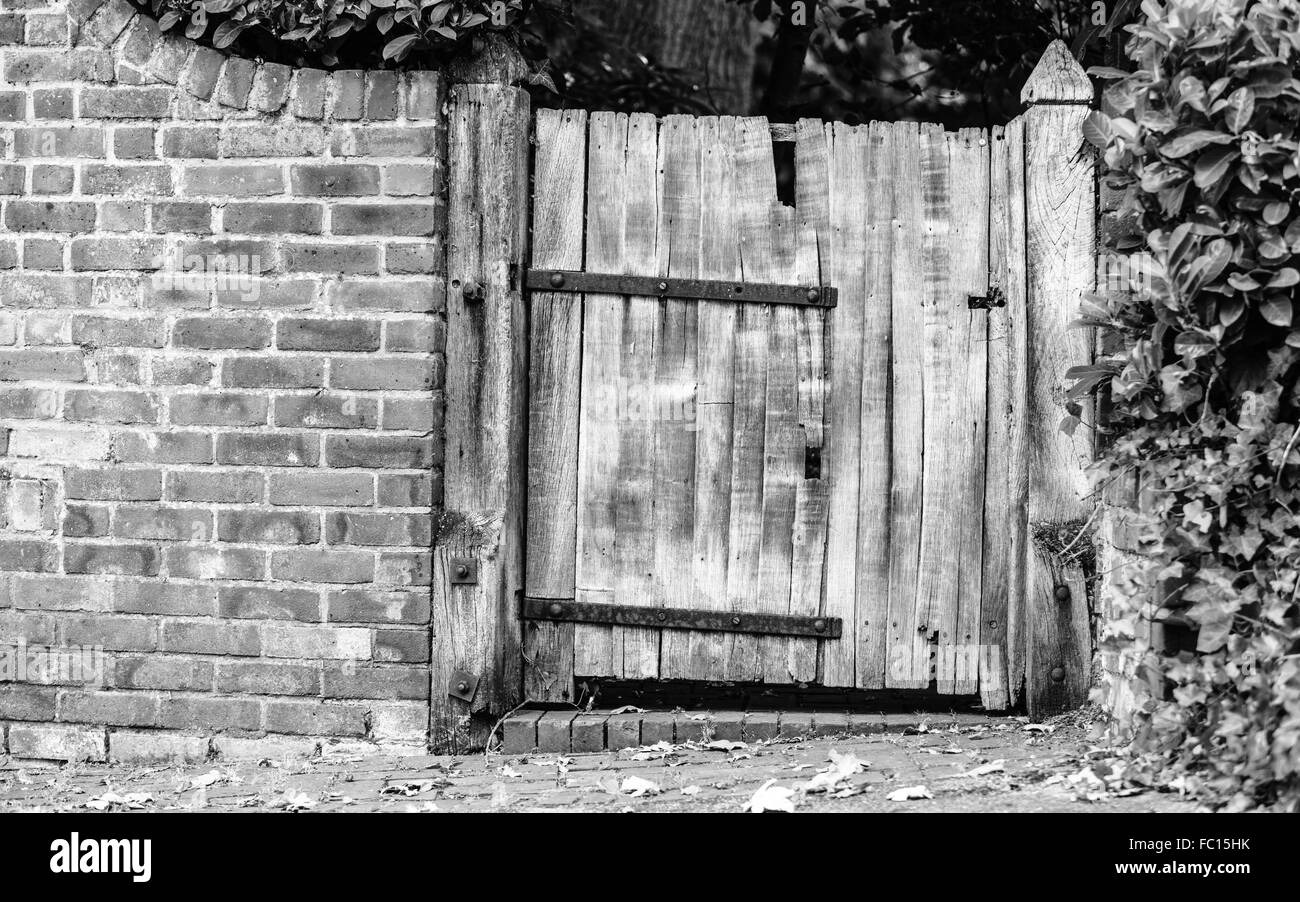 Traditional farm gate Black and White Stock Photos & Images - Alamy