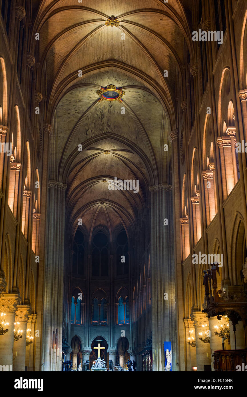 Notre dame de paris interior hi-res stock photography and images - Alamy