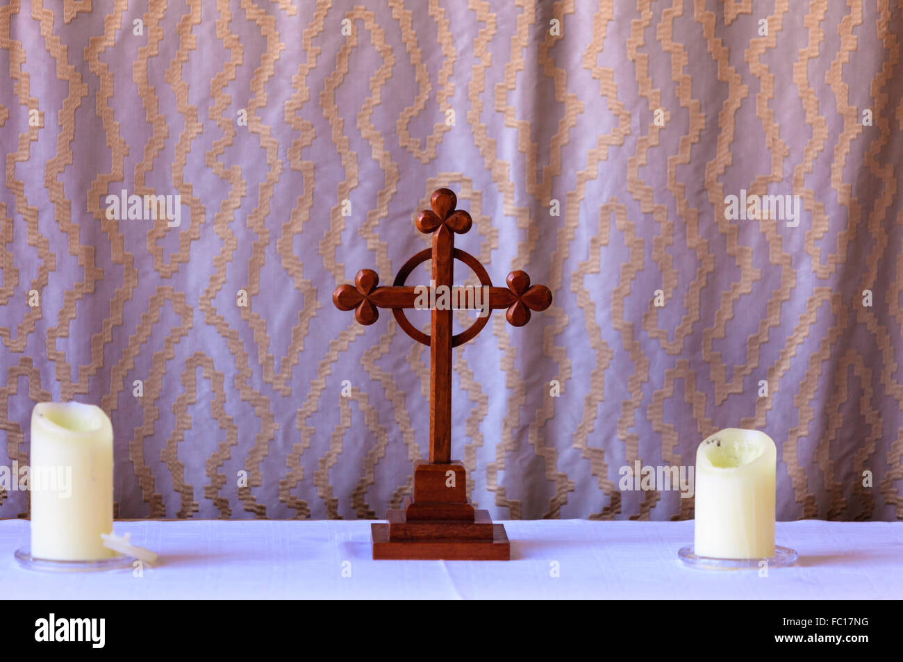 Crucifix church of england hi-res stock photography and images - Alamy