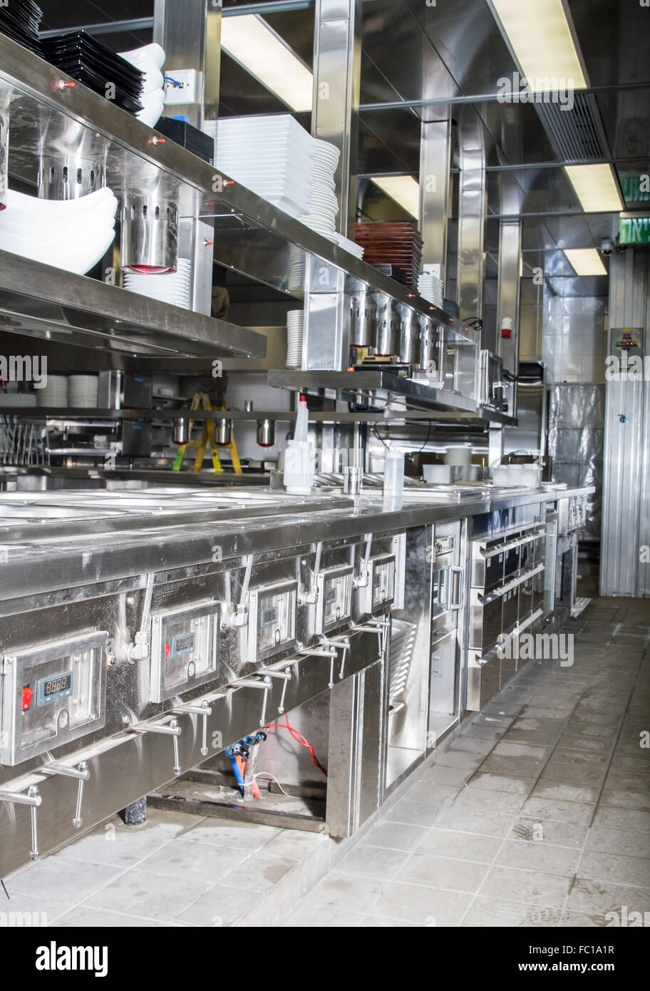 Professional kitchen, view counter in steel Stock Photo - Alamy