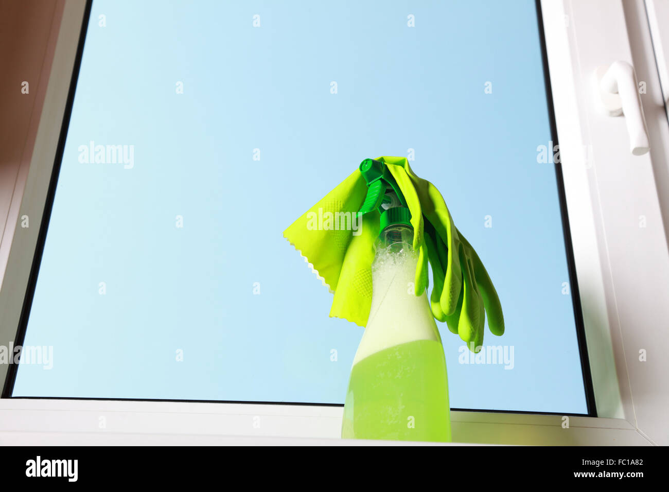 Detergent for windows hi-res stock photography and images - Alamy