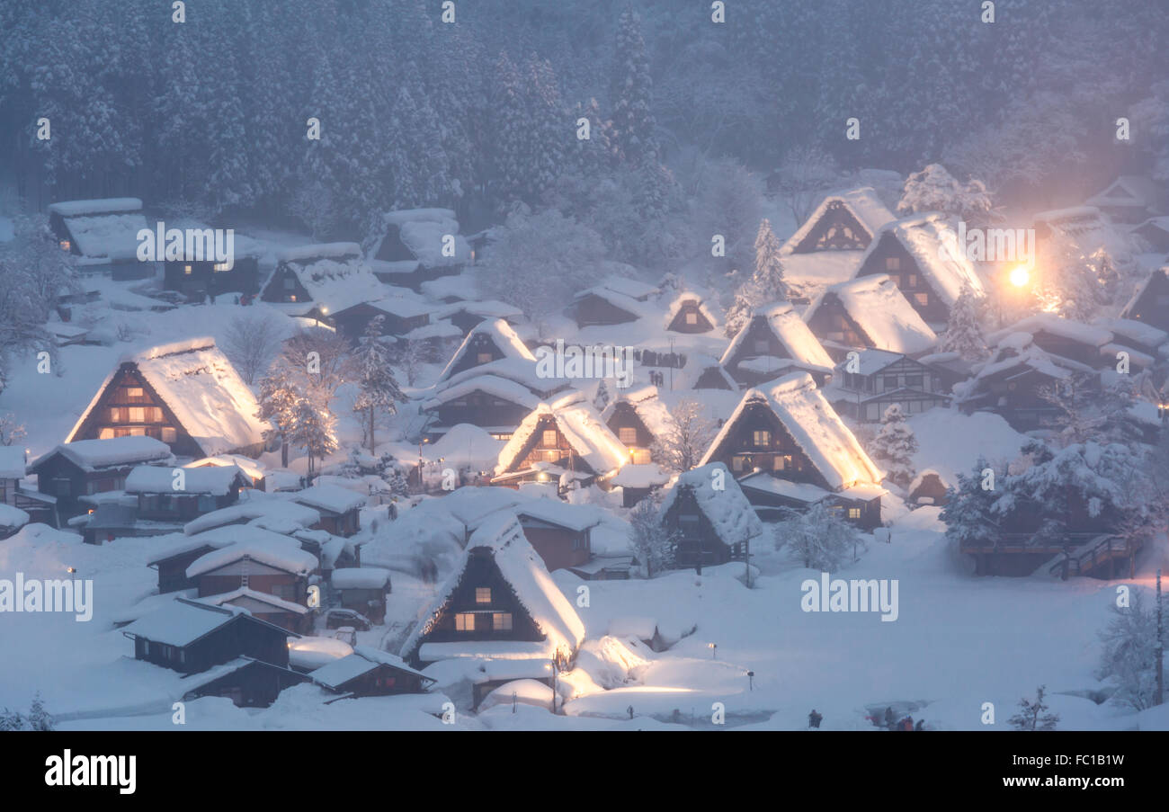 Twi triangle hi-res stock photography and images - Alamy