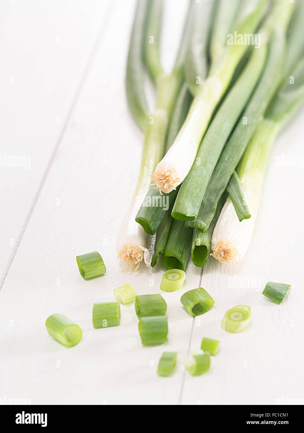 Onions on tray hi-res stock photography and images - Alamy