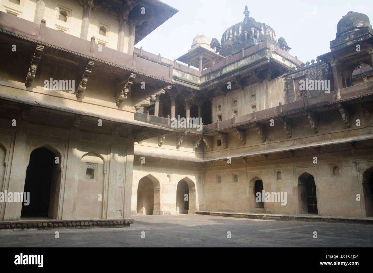 View of datia palace hi-res stock photography and images - Alamy