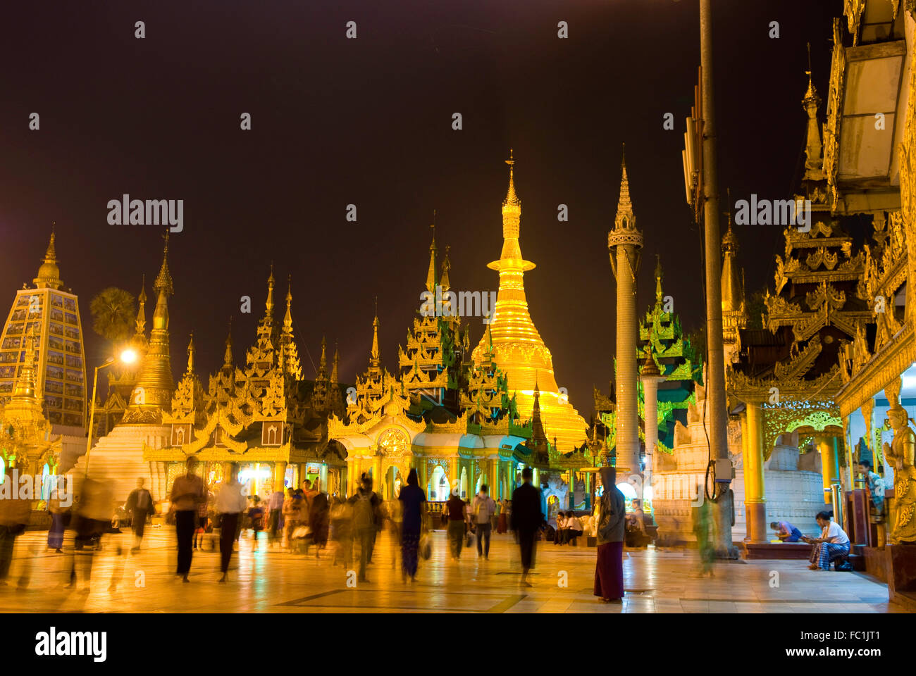 Shwedagon Pagoda at night Stock Photo - Alamy