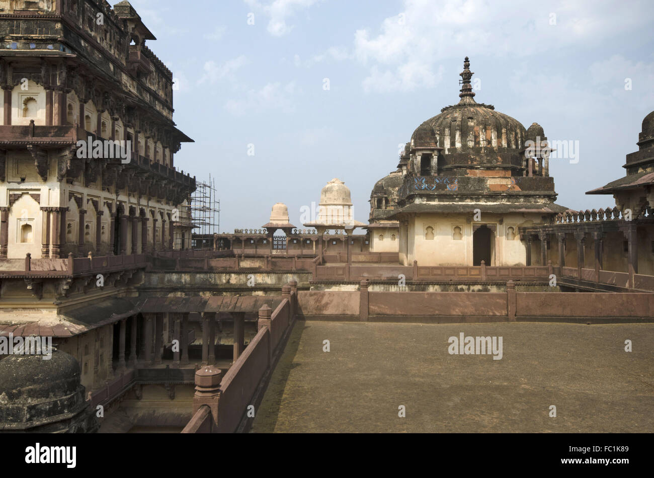 Interior view of Datia Palace. Also known as Bir Singh Palace or Bir ...