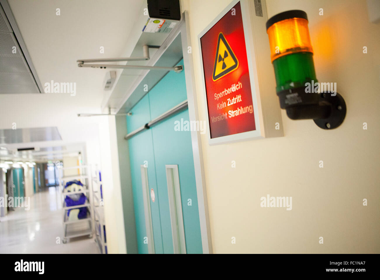 X ray warning signs hi-res stock photography and images - Alamy