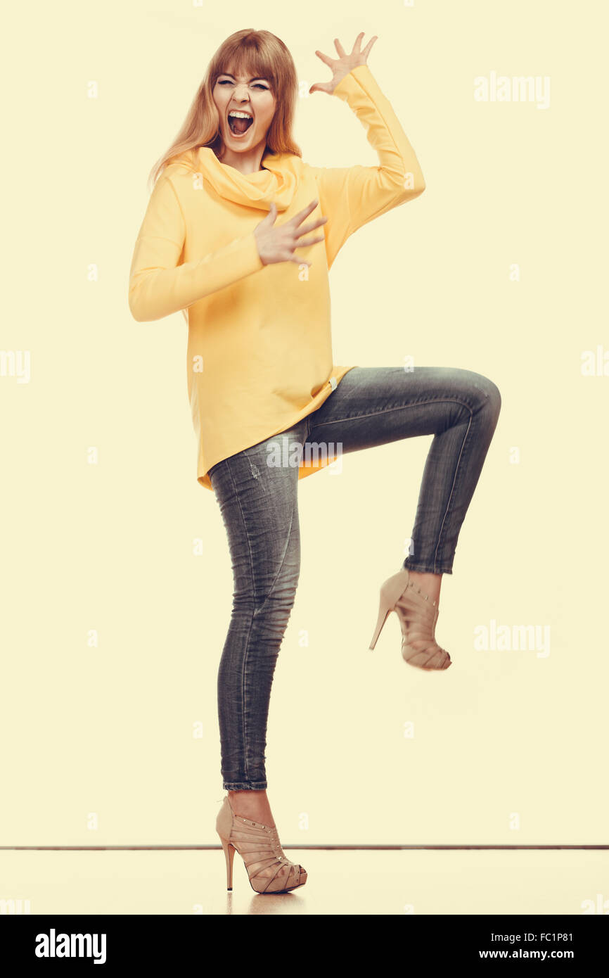 Full body pose hi-res stock photography and images - Alamy